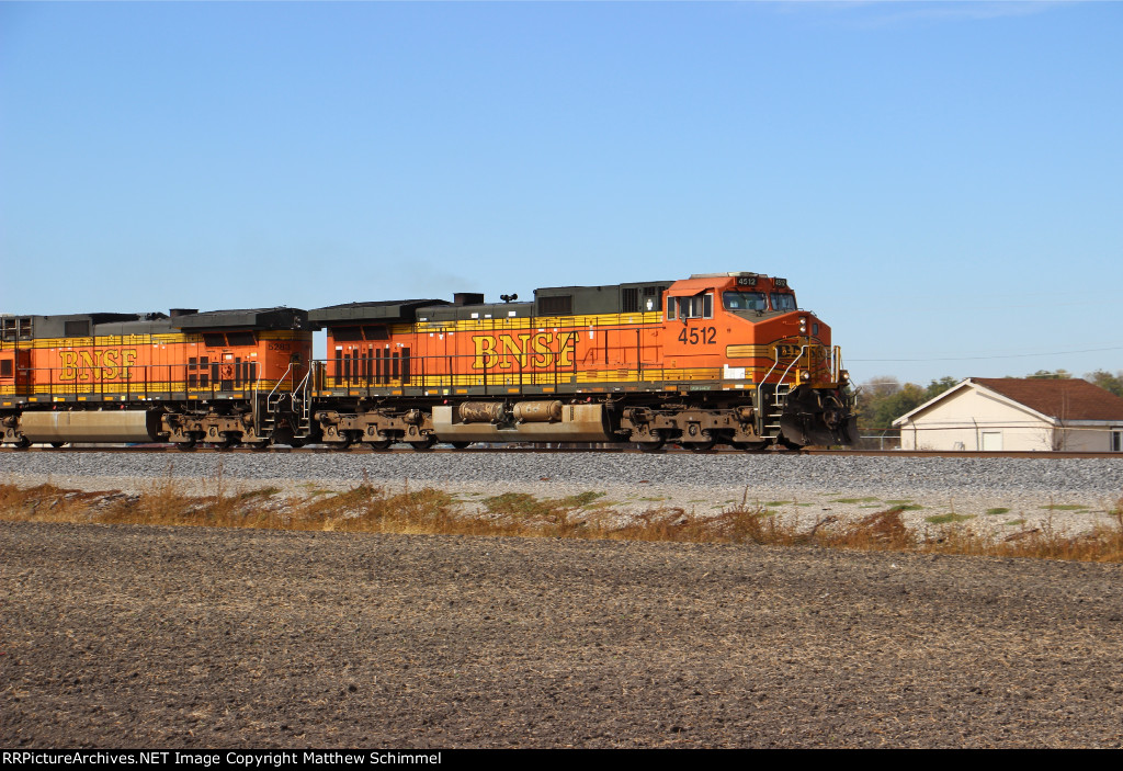 BNSF 4512